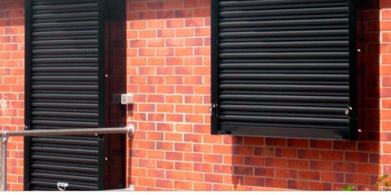 COMMERCIAL SHUTTERS - D & D Roller Shutter Doors
